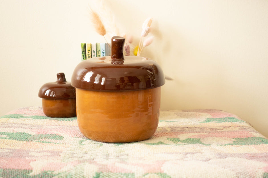 Acorn Pots